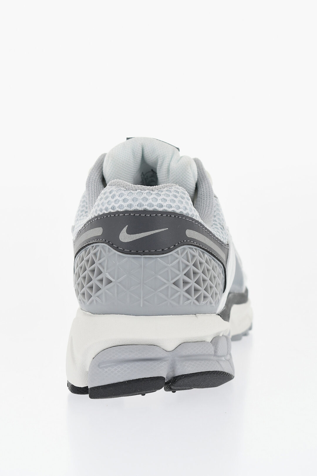 Nike BOWERMAN Mesh ZOOM VOMERO 5 Low-Top Sneakers with Rubber Details ...