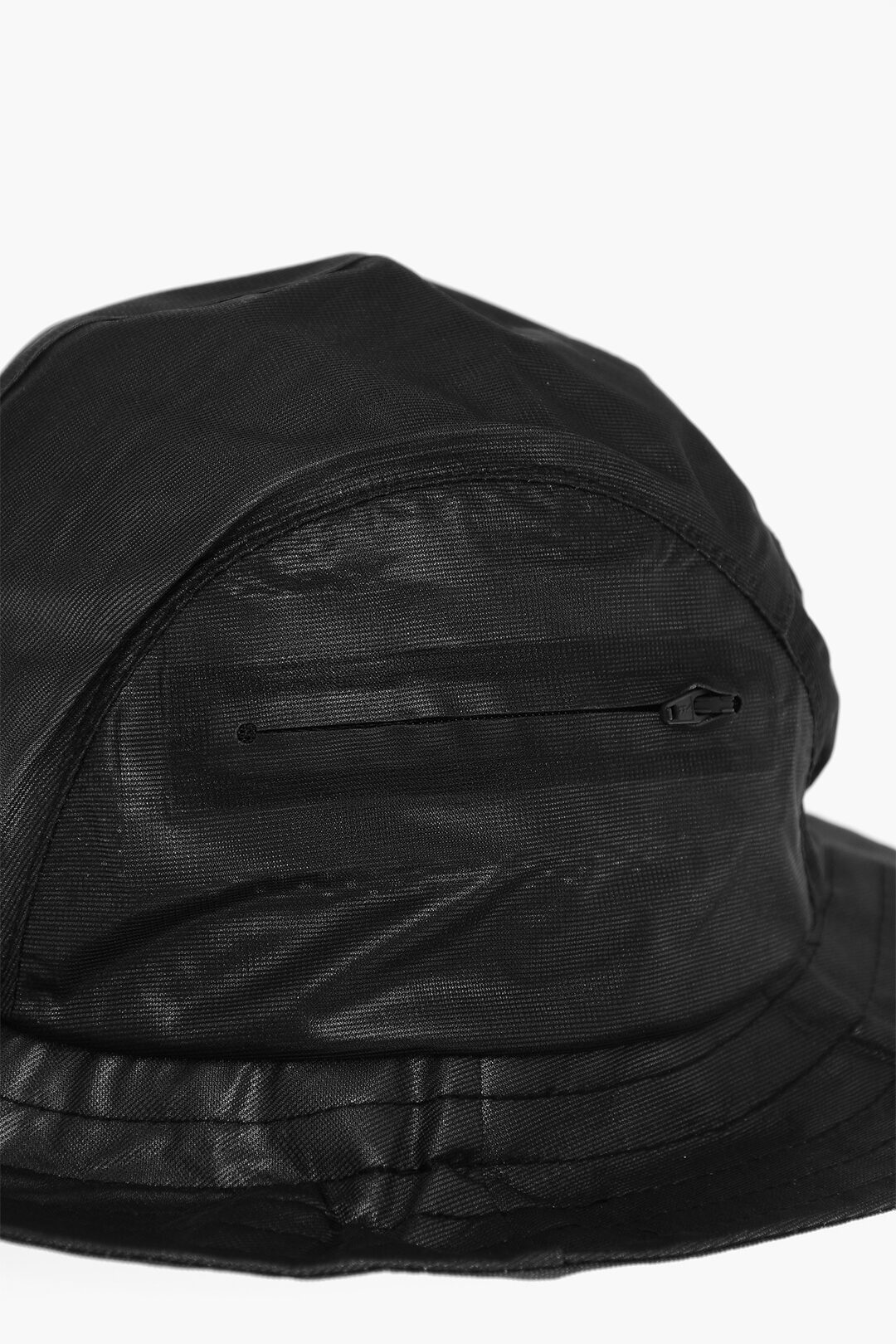 A Cold Wall Bucket Hat with Zipped Pocket and Logo Patch men - Glamood ...