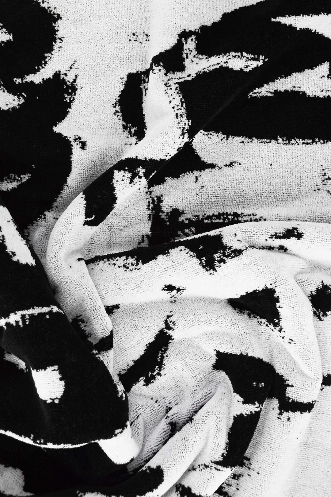 Alexander McQueen Graffiti Motif Cotton Beach Towel unisex men women ...