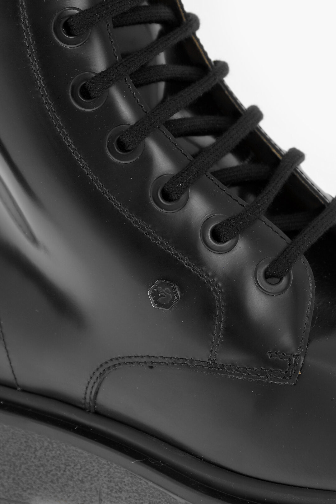 Off-White Leather Combat boots with Track Sole men - Glamood Outlet