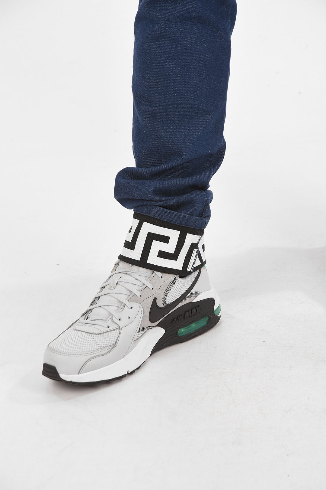 Versace Logo Cuff TAYLOR FIT Denims men - Glamood Outlet
