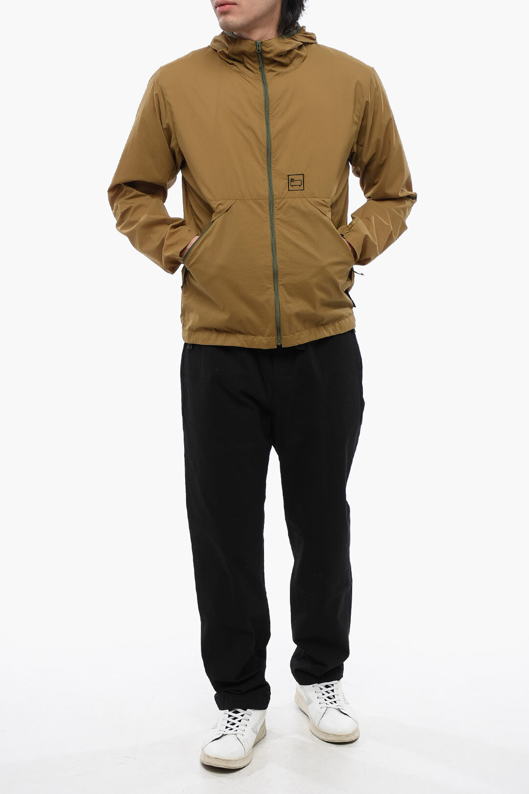 Woolrich Logoed HIGH AERATION Windbreaker men - Glamood Outlet