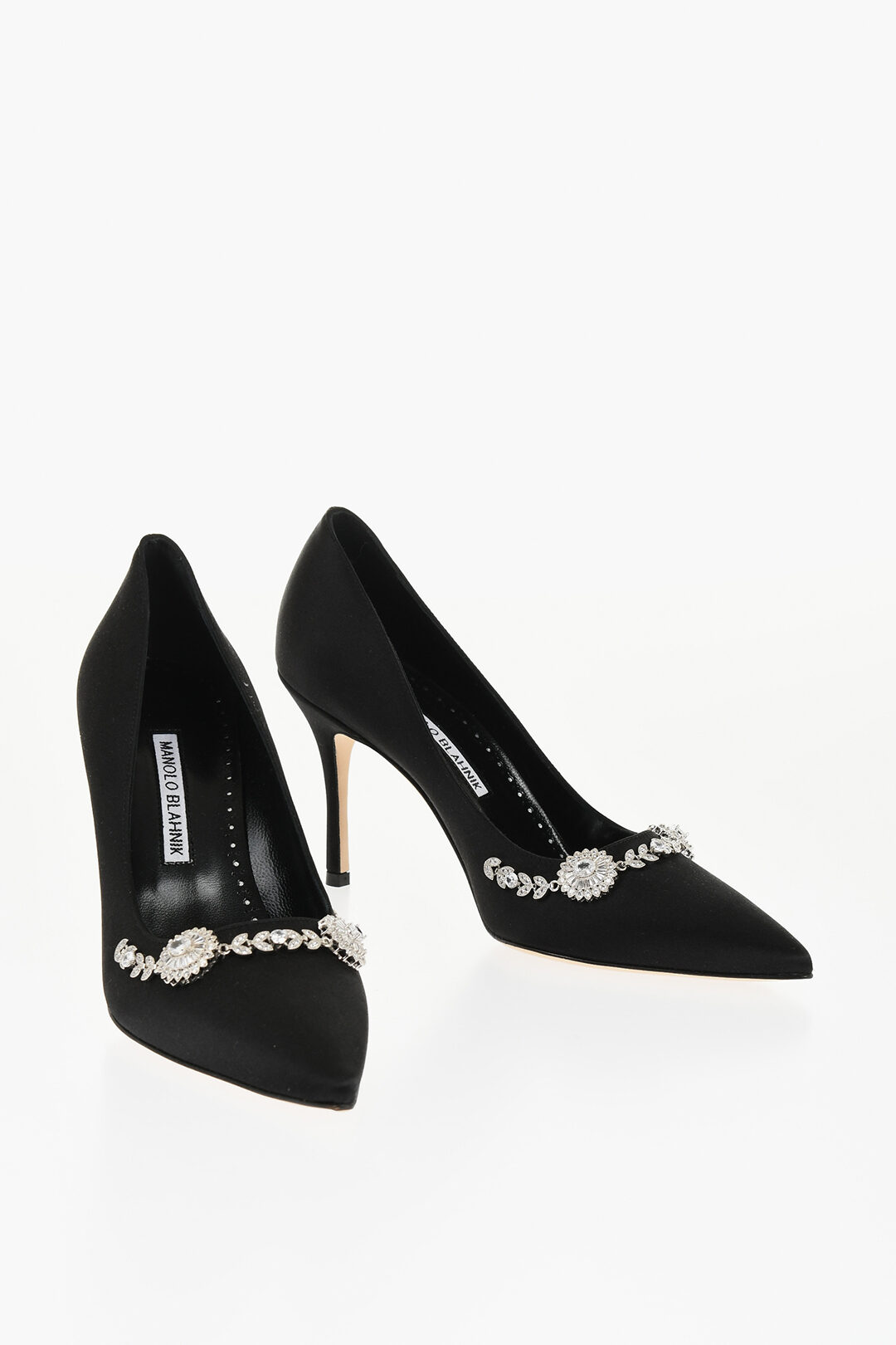 Manolo Blahnik Pumps in Satin LAMIKPUMP con Dettaglio Gioiello 10cm ...