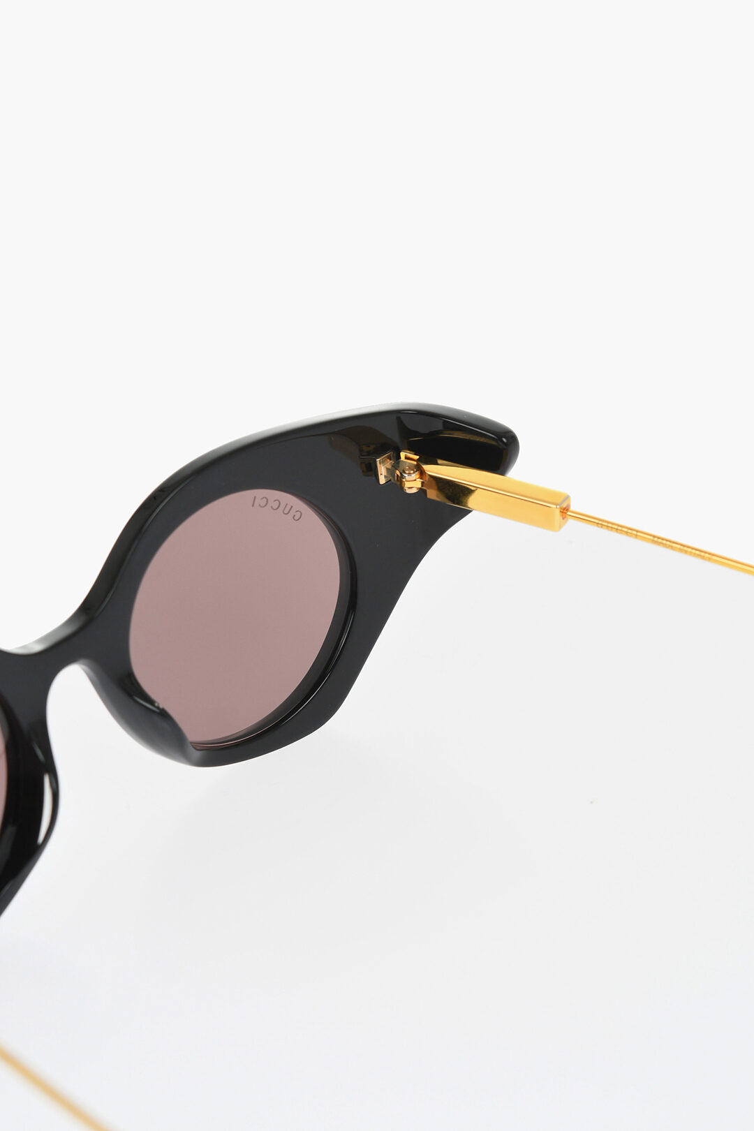 Gucci Rhinestone Cat Eye Sunglasses With Golden Effect Arms women ...
