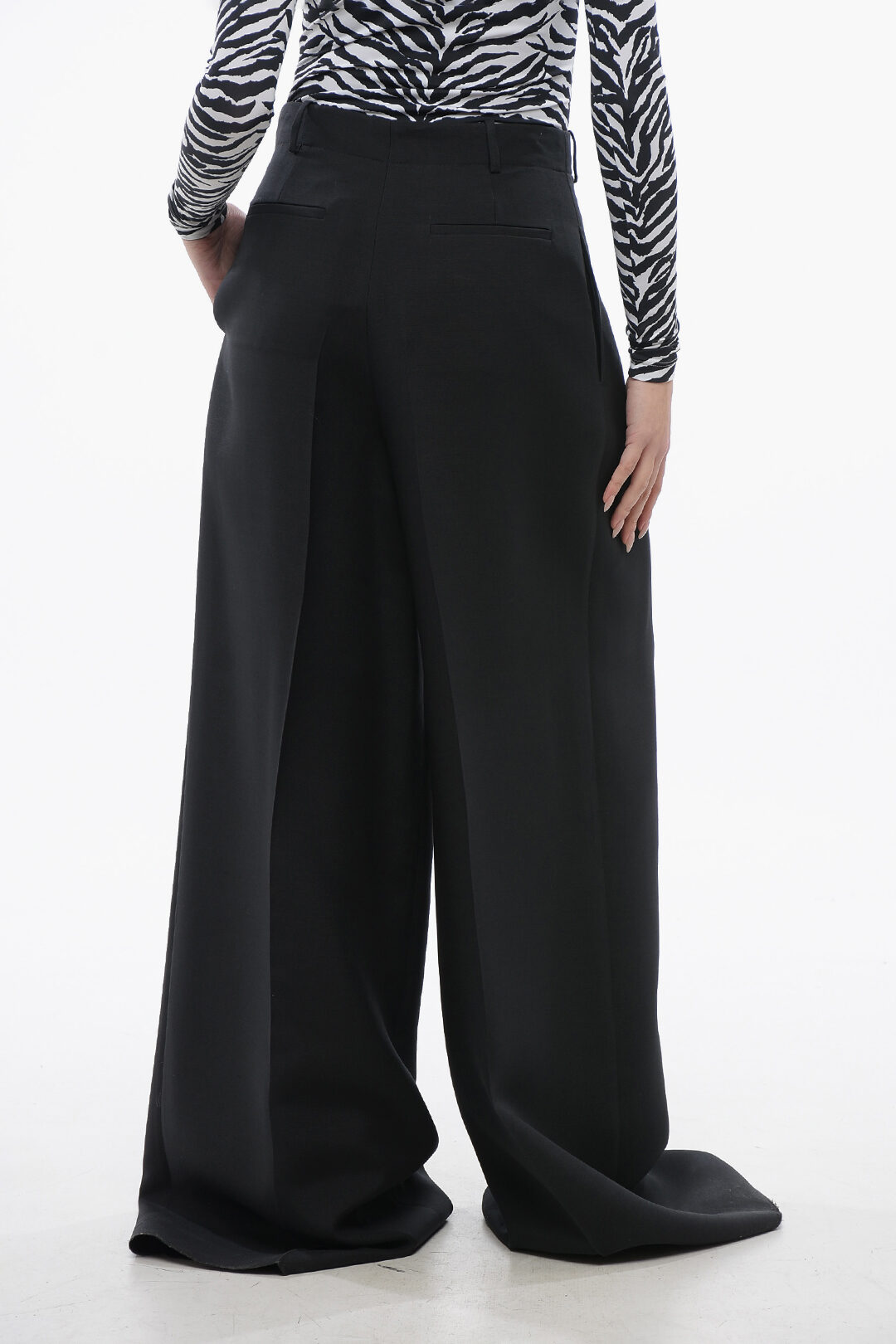 Dior Triple-pleated Palazzo Pants with Flush Pockets women - Glamood Outlet